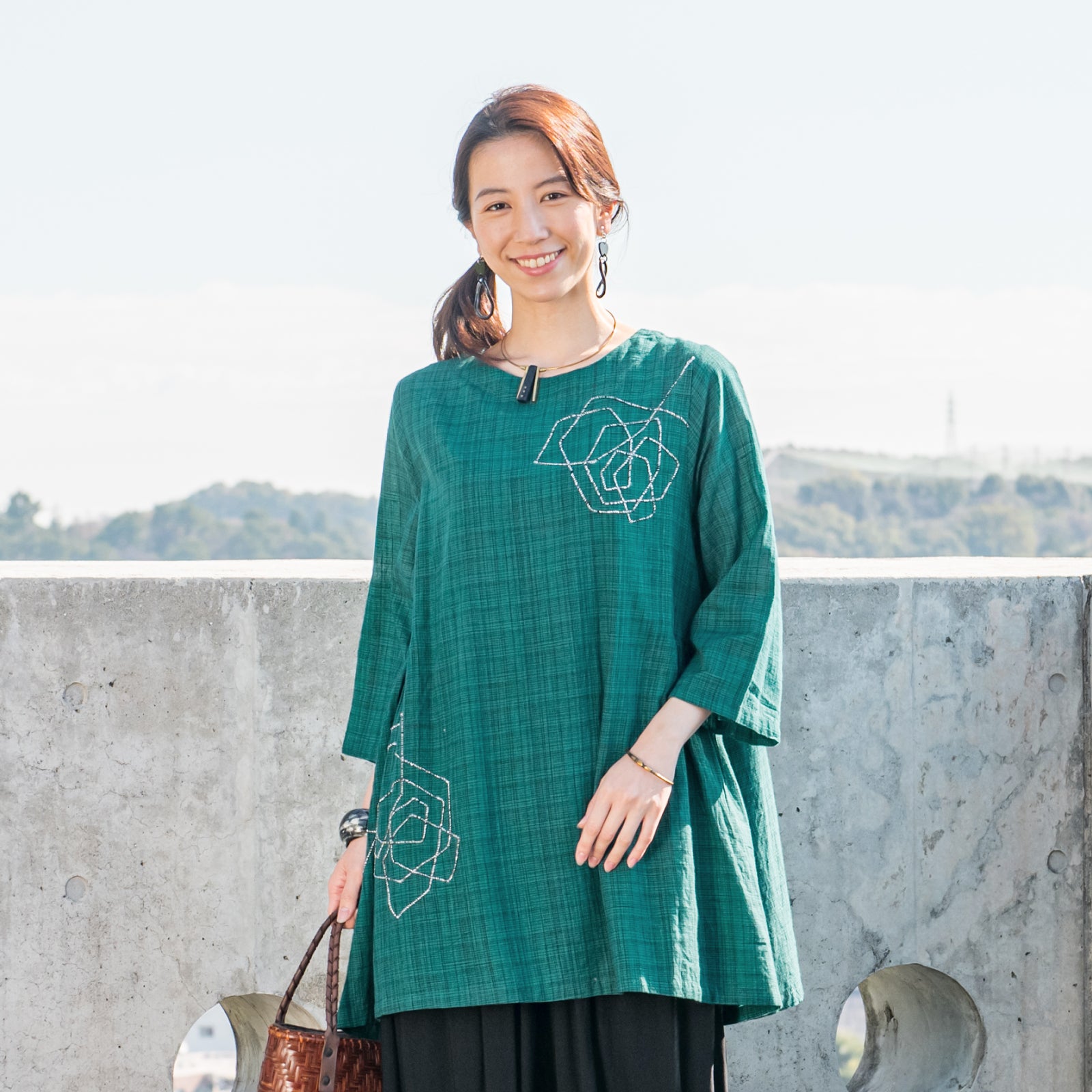 Cotton Ribbon Random Embroidery Pullover – MALAIKA worldwide store